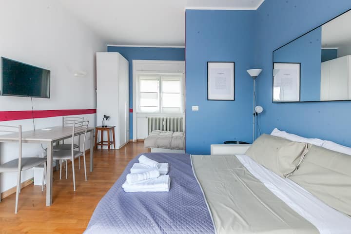 Attico Di Charme: Sopra La Metro, Cuore Di Milano - Mailand