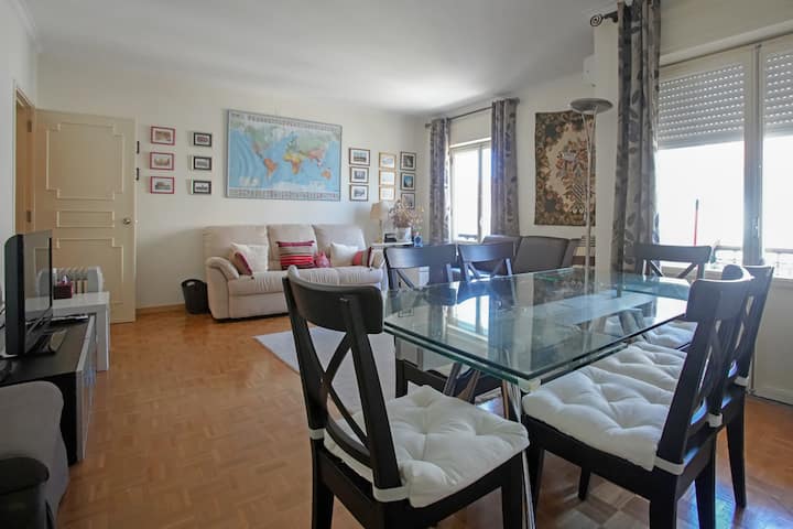 Stylish & Serene Beachside 1br – Historic Center - Cascais