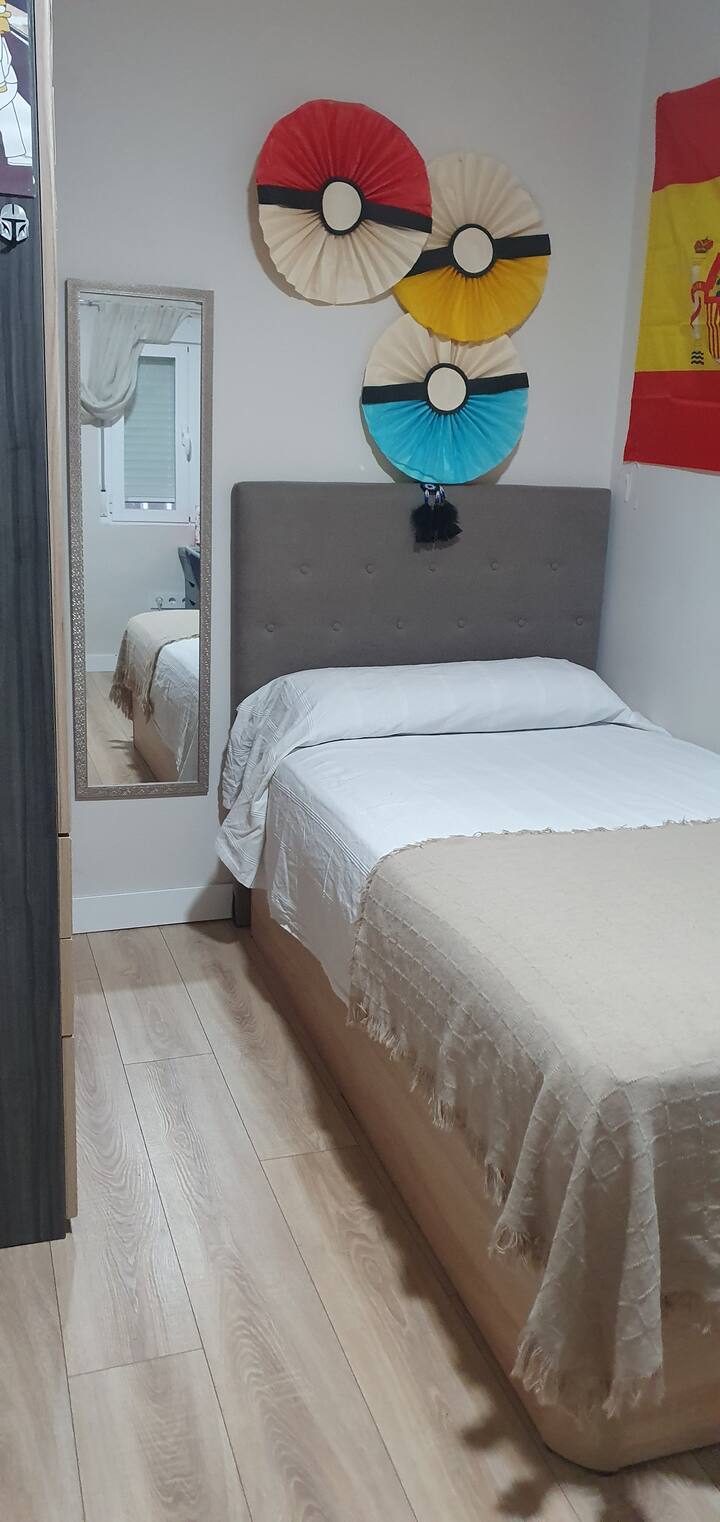 Habitación Juvenil Piso Comparti - Cordoue