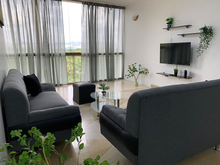 Comodo Apartamento En Altamira - Caracas