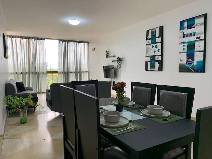 Comodo Apartamento En Altamira - Caracas