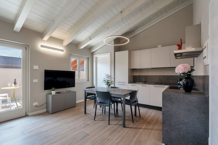 Garibaldi Apartment 3 (Parking) - Brescia