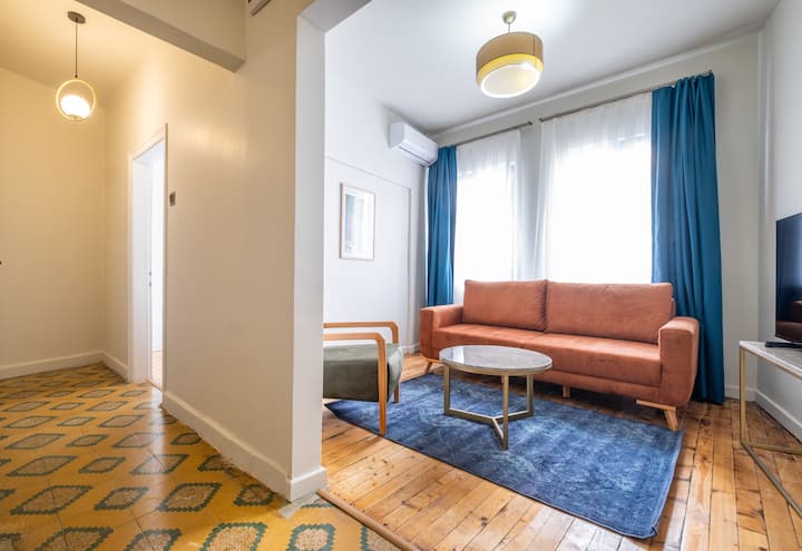 Stylish New Renovated 2br Apt In City Center - Estambul