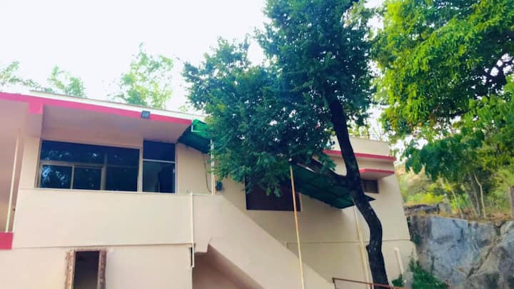 Entire 2 Bhk Private Villa - Mount Abu