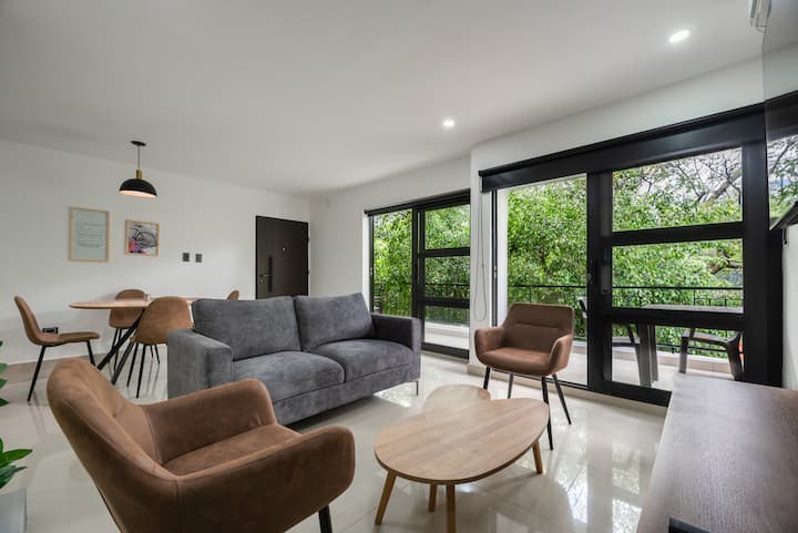 Calle De La Buena Mesa Envigado 3br Apt - Envigado