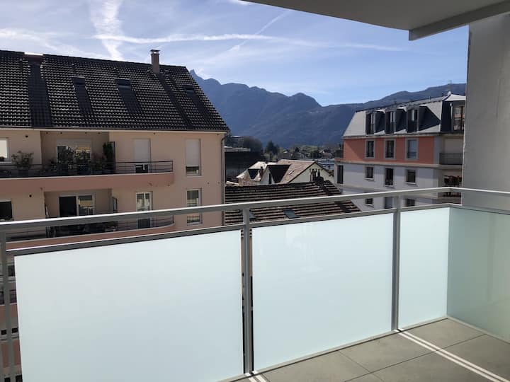 Grand Studio 38m2 Centre-ville Avec Parking Privé - Aix-les-Bains