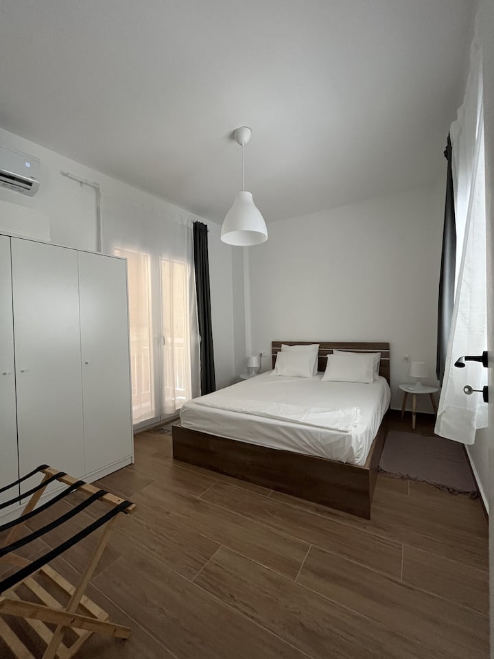 Cozy Apartment With Work-space In Thessaloniki - Thessaloniki Airport Makedonia (SKG)