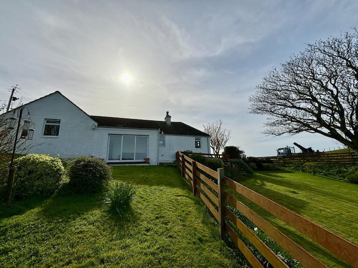 Dinvin Cottage - Stranraer