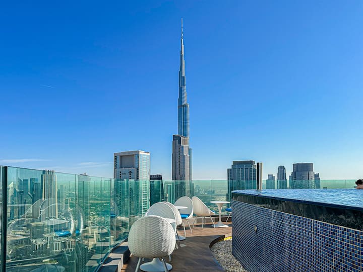 Amazing 64th Floor Infinity Pool With Burj K Views - Dubai
