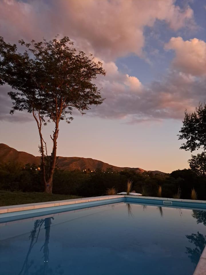Cabañas Reina Mora - La Falda