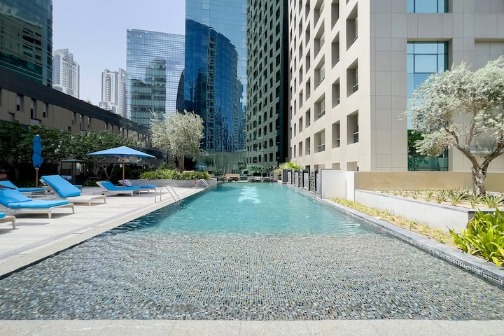 5 Min To Burj Khalifa, Dubai Mall/luxe Apartments - Dubai