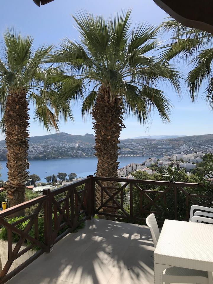 Bodrum Gündoğan'da Koy Manzaralı - Göltürkbükü