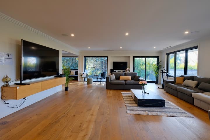 Luxury Getaway @ Centre Canberra - Canberra