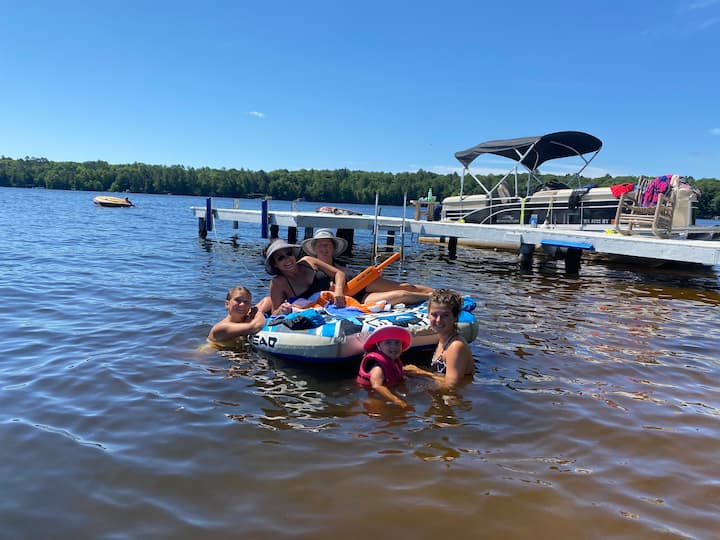 Catfish Lake Paradise 5 Star - Eagle River, WI