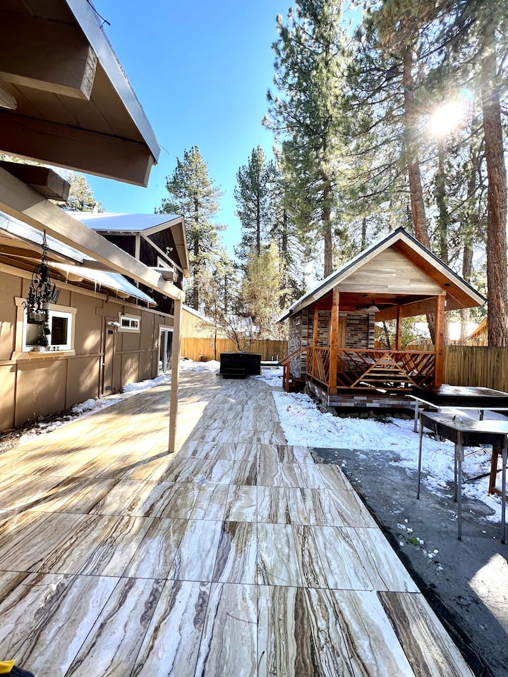 House In The Heart Of Big Bear Lake - Big Bear Lake, CA
