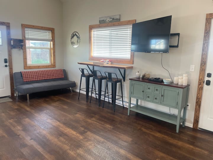 Tiny House Hideaway - Cody, WY