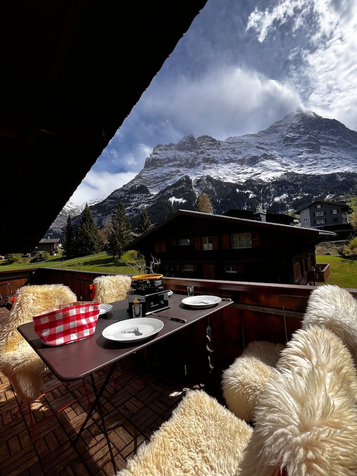 Eiger Nest Apartment ,Mit Blick Auf Den Eiger - Grindelwald