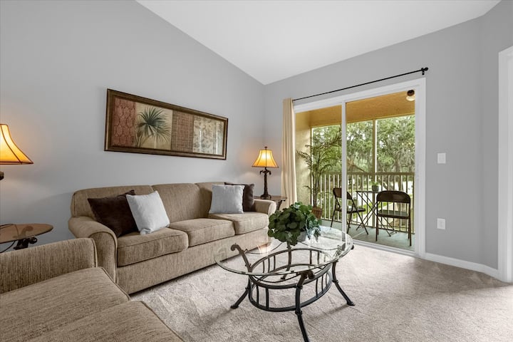 Best Location! Peaceful & Gated - Kissimmee, FL