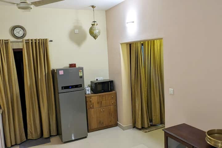 Tulasi Homestay - Bedroom 1 Non Ac - Kochi, India