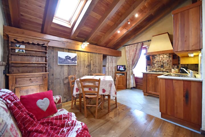 Attico Con Balcone - Champoluc