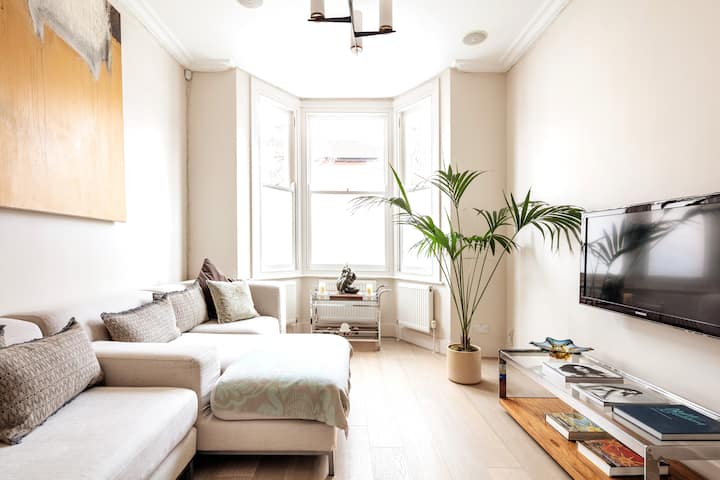 Gorgeous Architect Designed House - Harrow