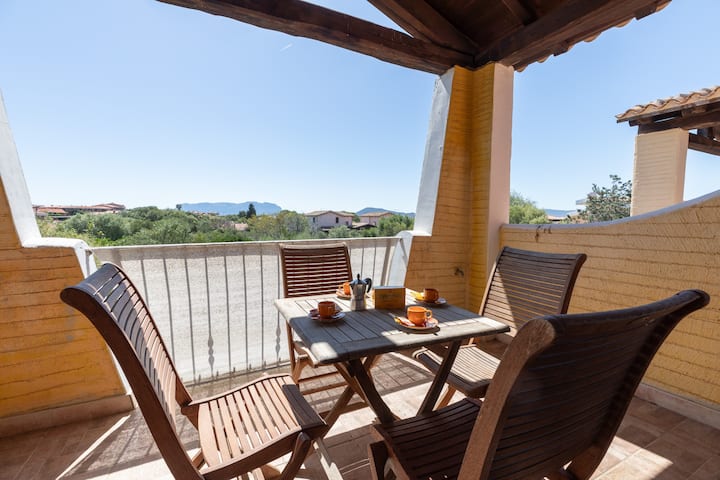 Appartement De Charme - 2 Minutes De La Plage - - Golfo Aranci