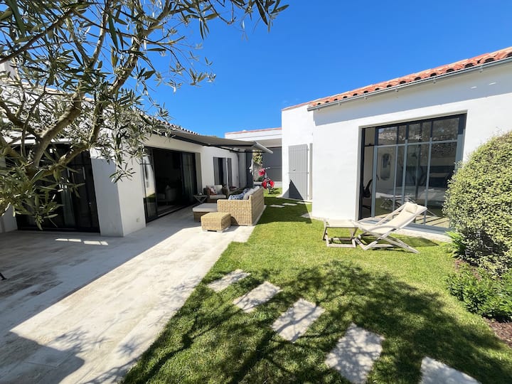 Beautiful House In ÎLe De Ré - La Flotte