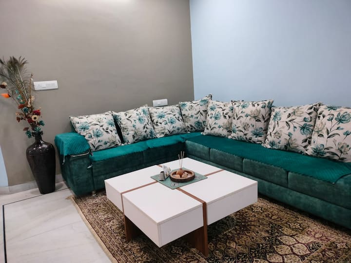 All-in-one Modern Flat | Sec 4 Heart Of Udaipur - Udaipur