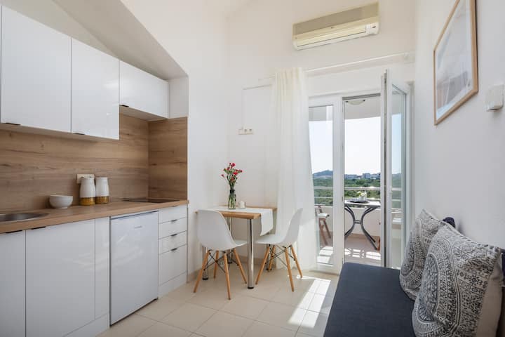 Apartman Tihi S Terasom I Pogledom Na More Vii - Vodice