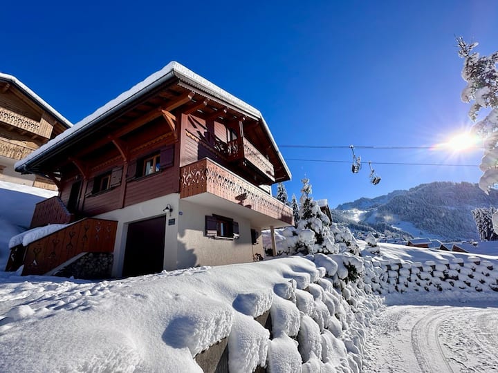 Chalet Des Ours Sous Le Télésiège De Petit Châtel - Châtel