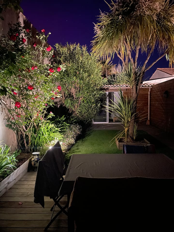 Maison De Charme Cour Intérieure
3 Chambres
2 Sdb - Les Sables-d'Olonne