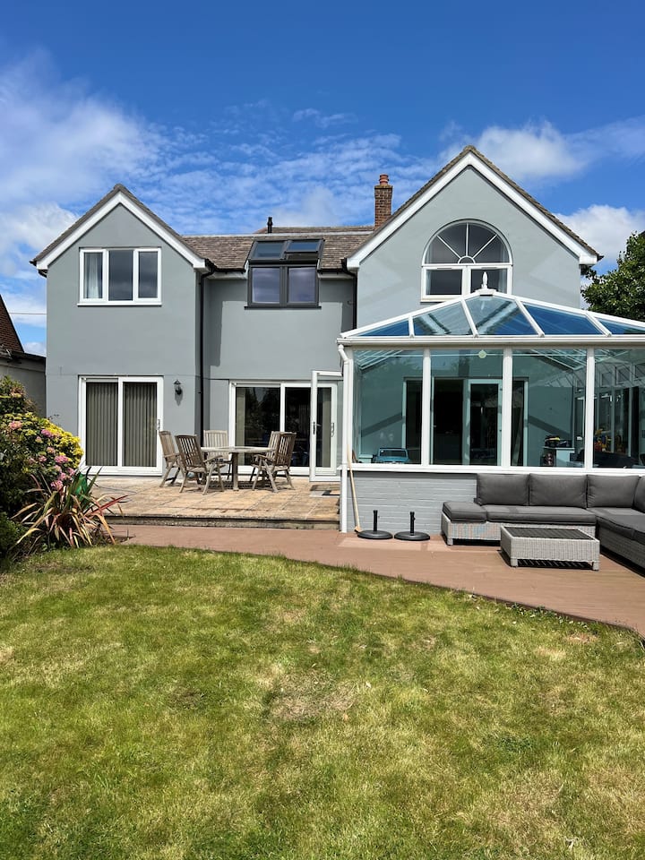 New Forest On The Cliffs (<6pl Fam Disc Available) - Mudeford