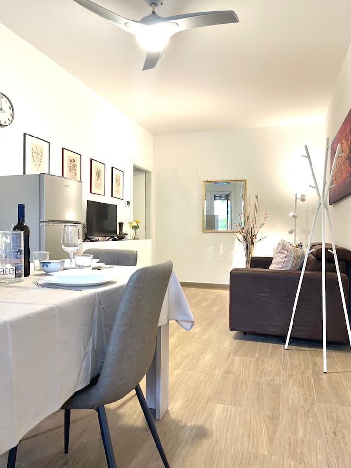 Casa Rosmarì A Marina Centro Con Garage Incluso - Rimini
