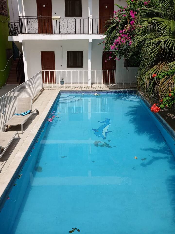 Chambre Spacieuse Et Agréable - Abidjan