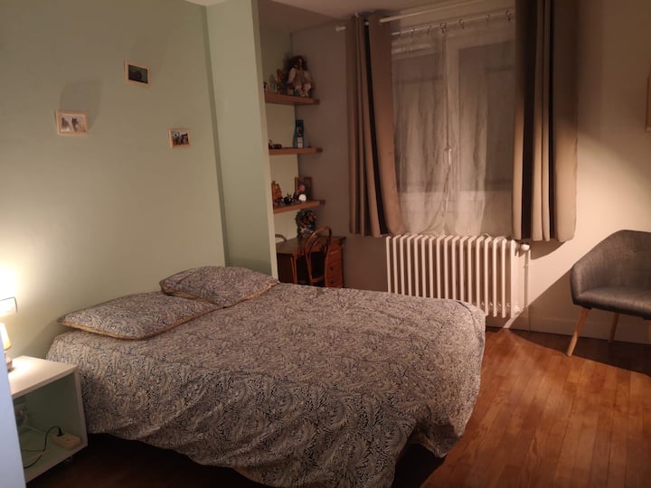 Chambre Au Rdc Dans Maison - Montmorency