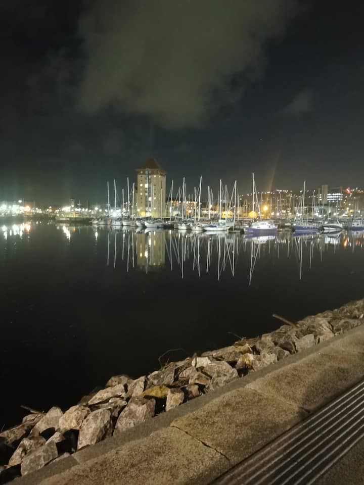 Smart Marina Flat Near Beach And Arena - Swansea, UK