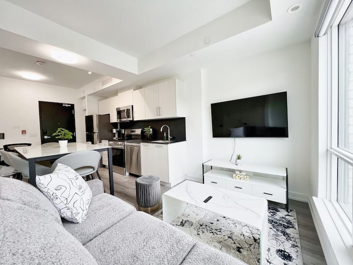 4bed Multi-level Unit| Rooftop Deck | Free Parking - Toronto