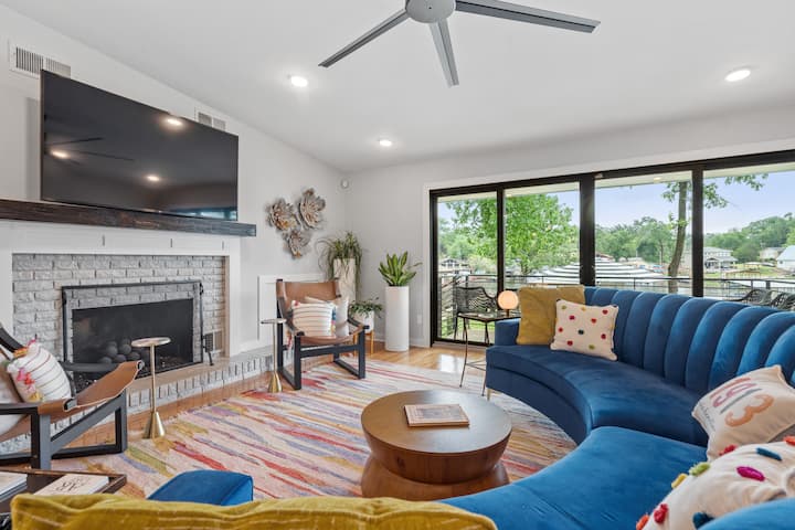 2 Kings - Fireplace - Gameroom - Boatdock - Kayaks - Hot Springs