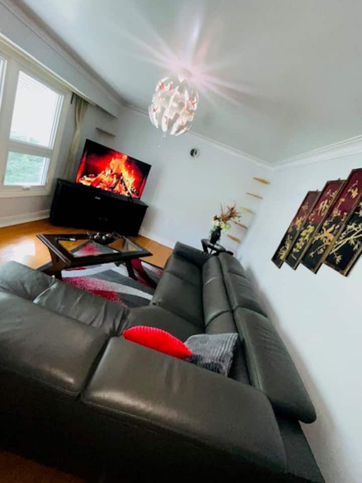 3 Beds - House Close To Winnipeg Airport - Winnipeg