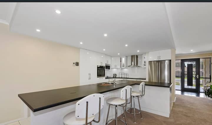 Nature's Heaven Ensuite - Aberdeen, Australia