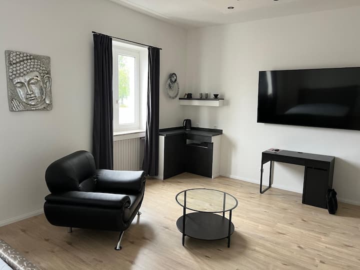 Modernes Zimmer Im Hotel - Offenburg
