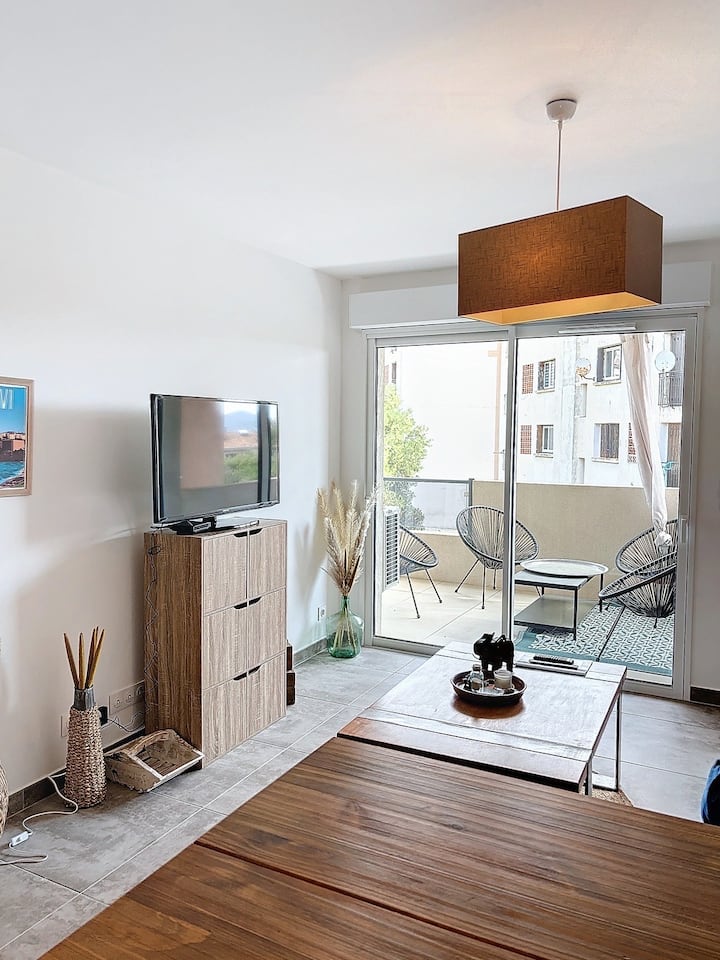 Terrasse De L'île-rousse - Isola Rossa