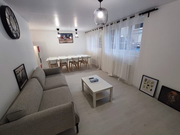 Chambre N° 5 Douche Et Wc Privée - Goussainville