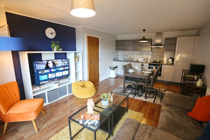 Stunning Flat Mins From Shops & City Centre - Manchester