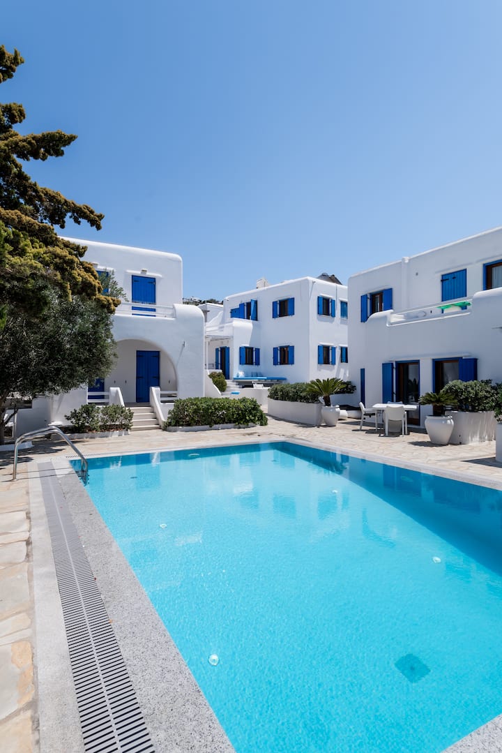 Olive Tree Mykonos Town Semi-basement Apartment - Mykonos