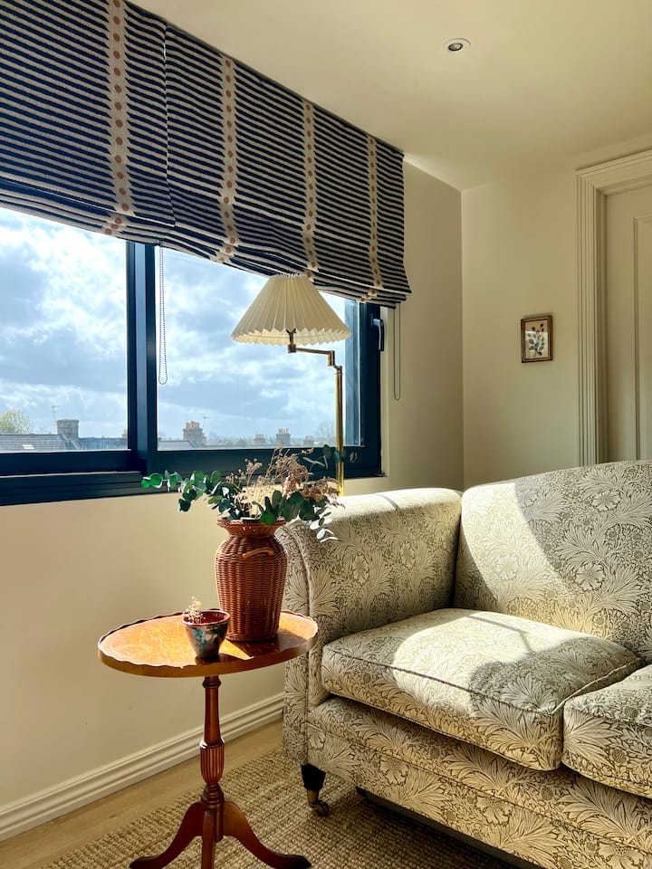 Entire Spacious Loft Studio-own En-suite & Kitchen - Greenwich