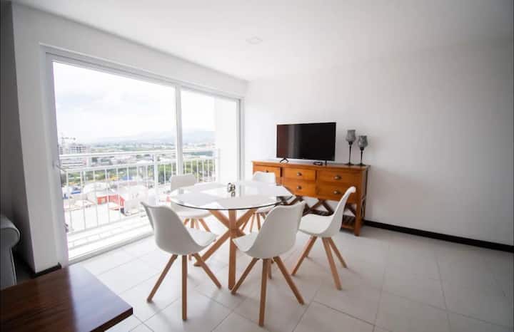 Lindo Apartamento Con Parqueo/ Fácil Acceso - San Pedro Sacatepéquez