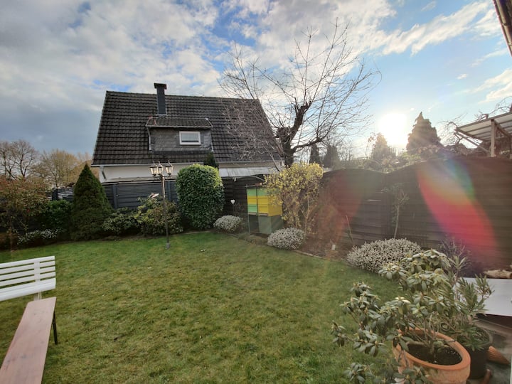 Helle 3 Zimmerwohnung Mit Balkon - Dormagen