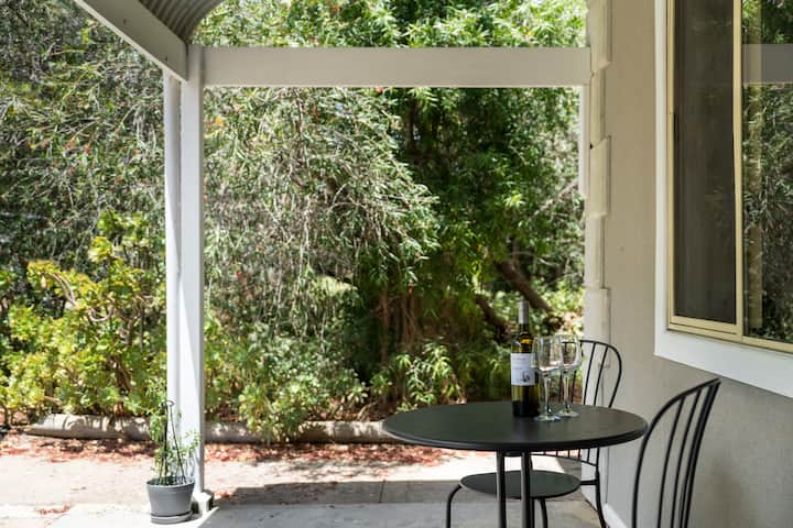 Trail Side Cottage - Clare