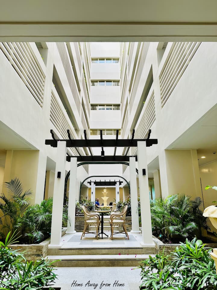 St Honore Condo 3 - Megaworldhome Away From Home - Iloilo City